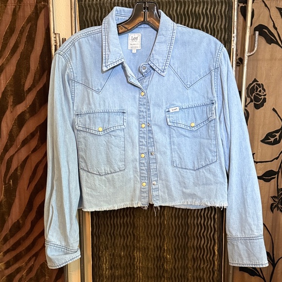 Lee | Tops | Lee Light Blue Cropped Denim Shirt | Poshmark